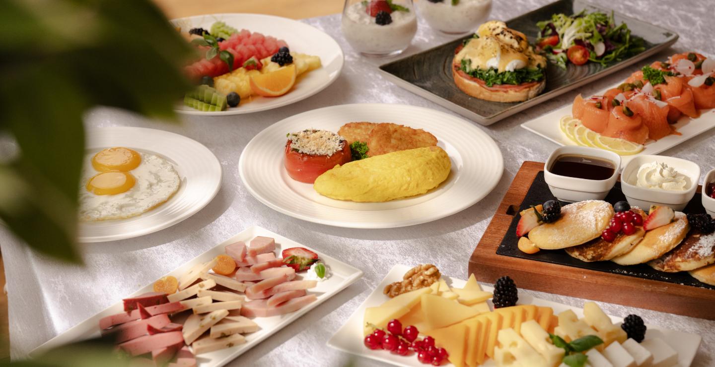Breakfast Buffet - Swissotel Al Ghurair - Swissôtel Hotels And Resorts
